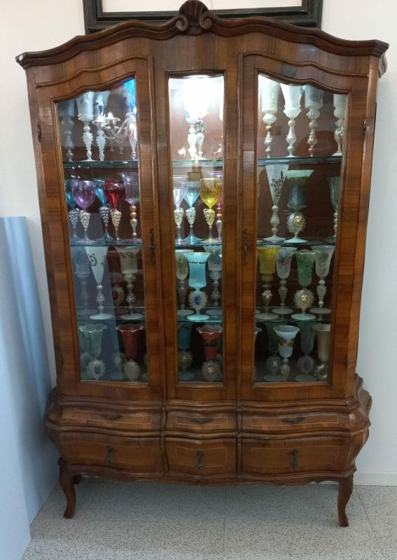 Vetrina/cristaliera • Vendita Online Antiquariato, Modernariato e ... Vetrina/cristaliera • Vendita Online Antiquariato, Modernariato e ...