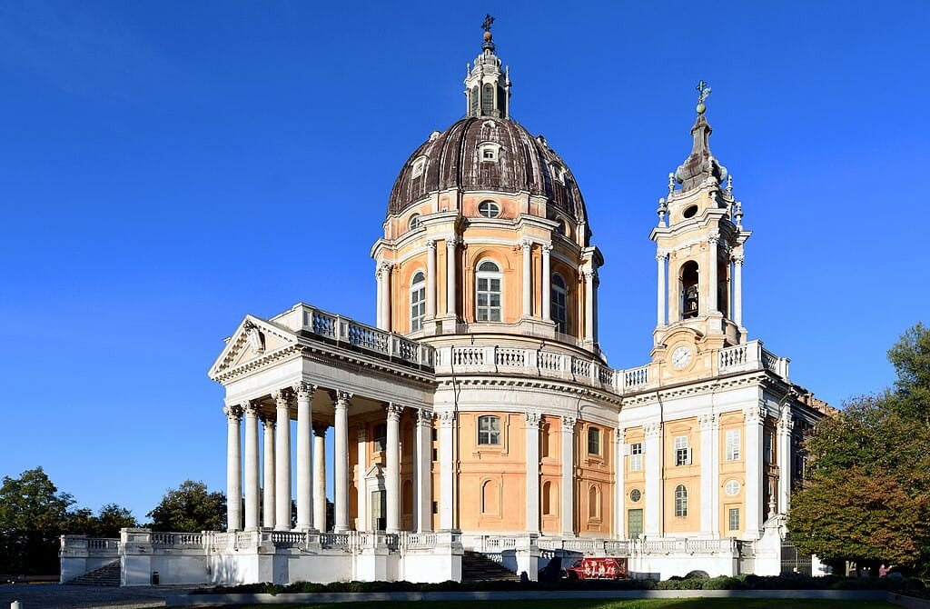 Rococo style: how it stands out in architecture, furniture and painting