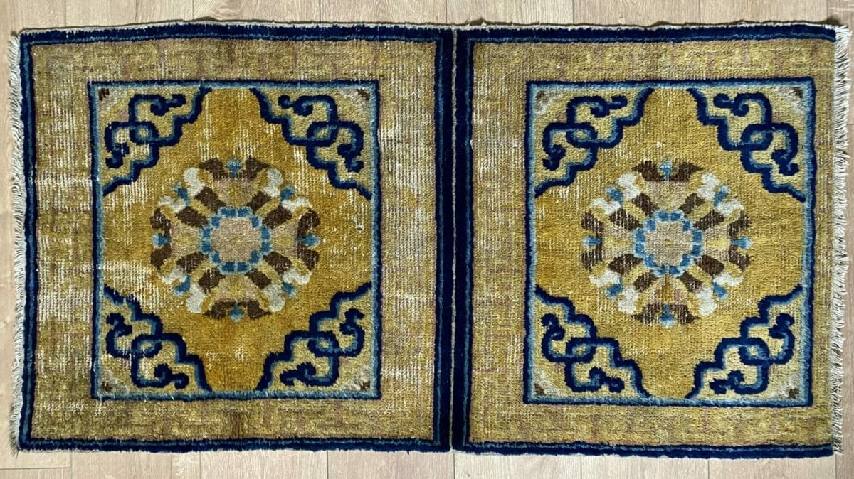Elegante tappeto Ningxia suddiviso in due porzioni quadrangolari ...