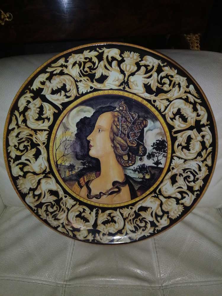 Two large Italian parade plates • Online Sale of Antiques, Modern Art ...